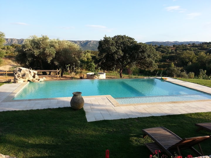 Artisan Retreat With Pool: Isole Di Pietra - Monti