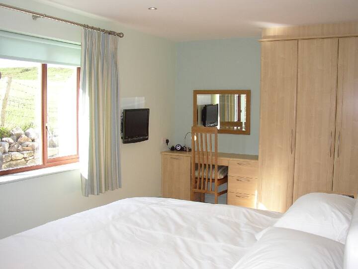 Top 10 Airbnb Vacation Rentals In Aberdaron, UK - Updated 2024 | Trip101