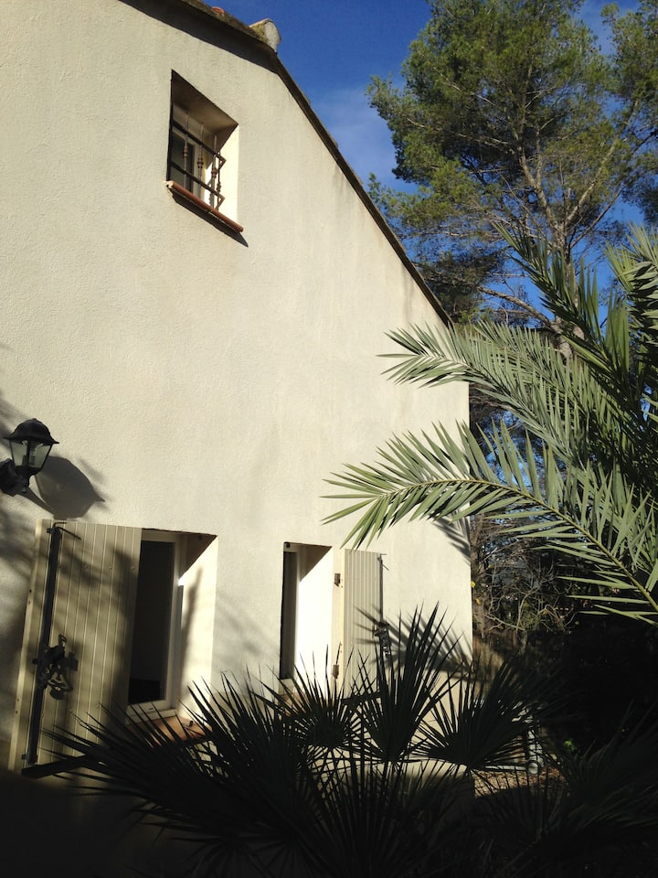 Duplex 32 M2 Avec Jardin Et Parking - Parc Olbius Riquier