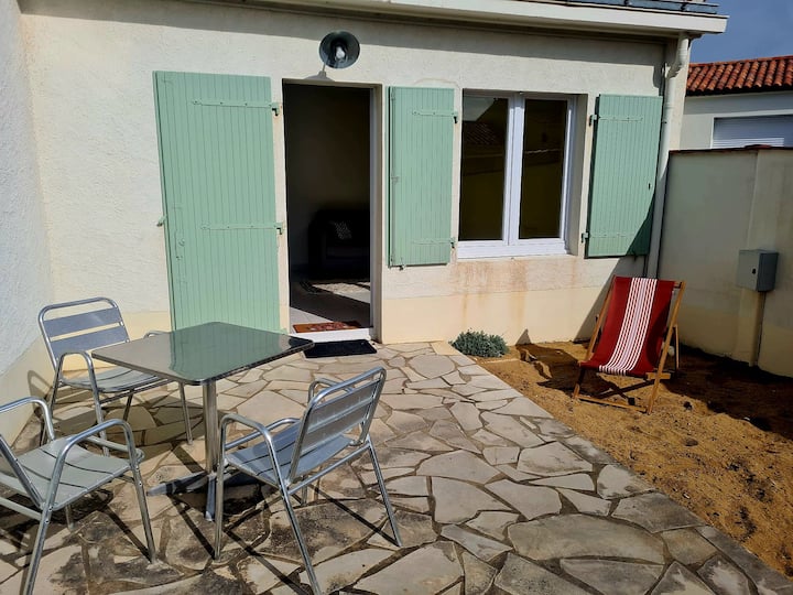 Studio Avec Terrasse à 100m De La Plage - La Tranche-sur-Mer