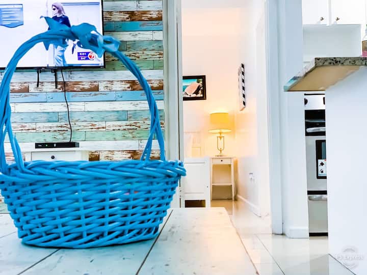 Estancia, Playa 16 - South Beach, FL