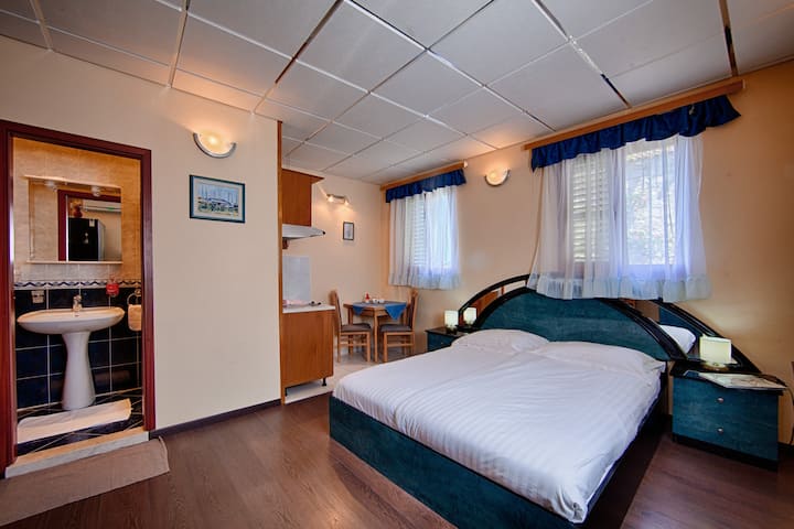 Nautic Studio Apartment A4 - Komiža