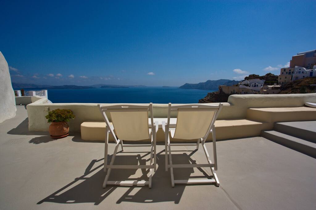 cave house + cave house 2 - Cycladic houses (Greece) for Rent in Oia ...