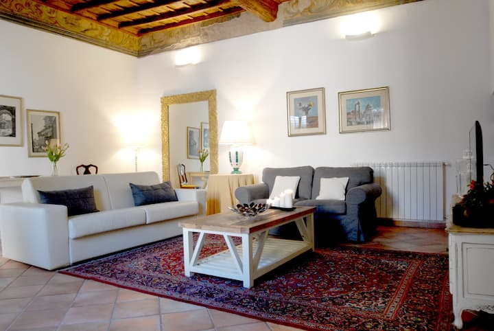 Charme E Comfort In Roma's Heart - Roma