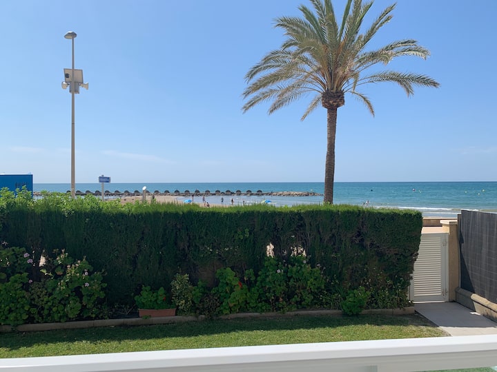 Beach Front 40 Minutes Barcelona - Cunit