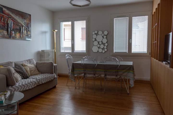 Bel Appartement Restauré Dans Le Vieux Vichy - Vichy