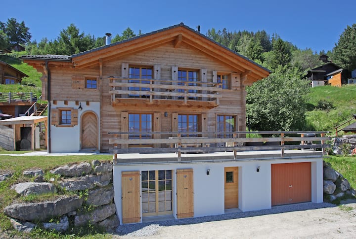 Family & Friends, Jacuzzi, Sauna, 5 Bdrms, 4 Bthrm - Martigny