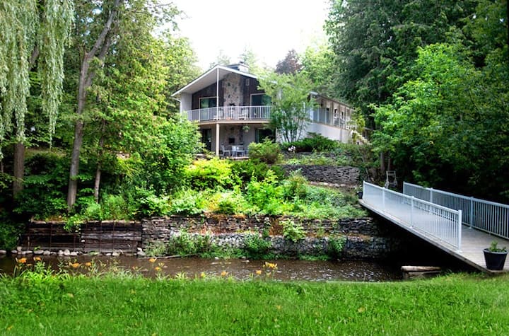 Barrie Beautiful Private  Cottage On Lovers Creek. - Barrie