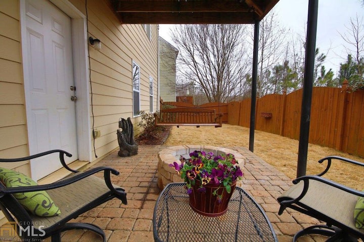 Cozy 2bedroom1bprivate Basement With Kitchenette - Buford, GA