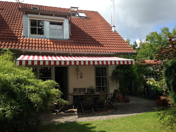 Nid Douillet Avec Jardin Et Animaux Pour Les Familles - Lac de Constance