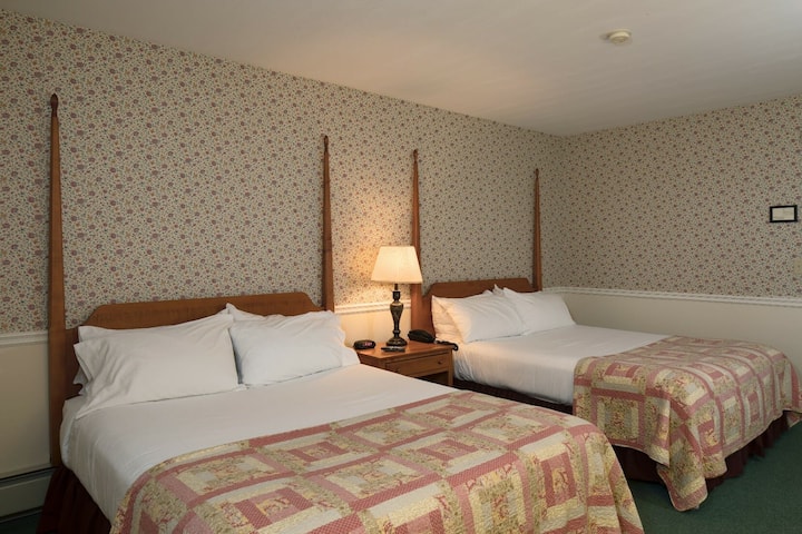 Top-rated Pet Friendly Hotel In Camden, Maine - Rockland, ME