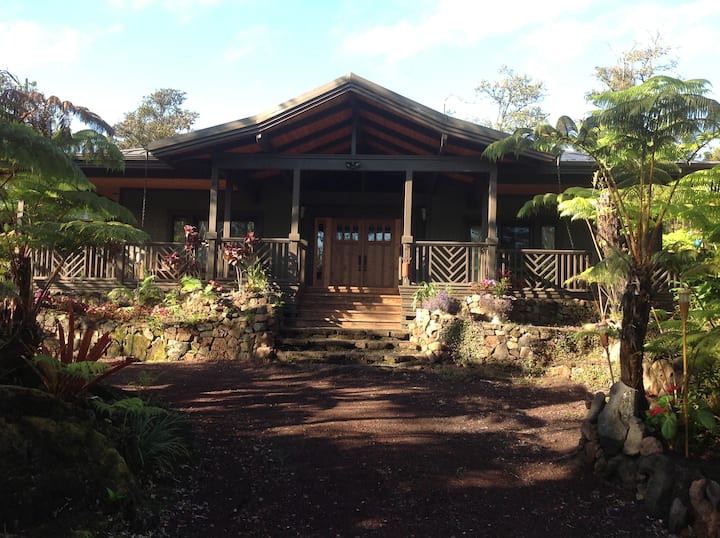 Volcano Rainforest Lodge - Volcano, HI