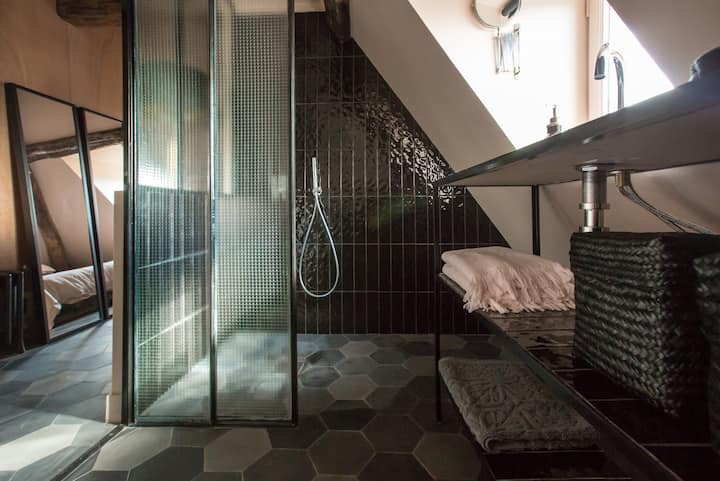 Le 7ème Ciel Du Marais Est Rose - Île-de-France