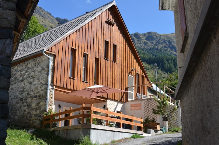 Gîte De Charme L'écrin Du Champsaur - Hautes-Alpes