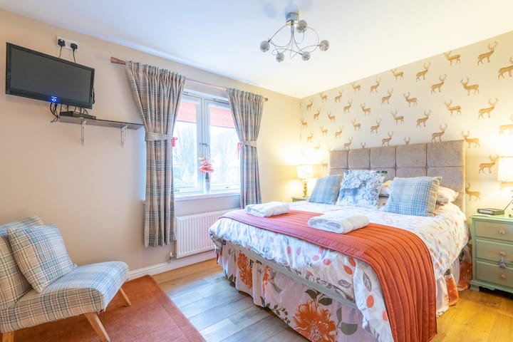 Two Quality Bedrooms Sleeps 4 - Carrbridge