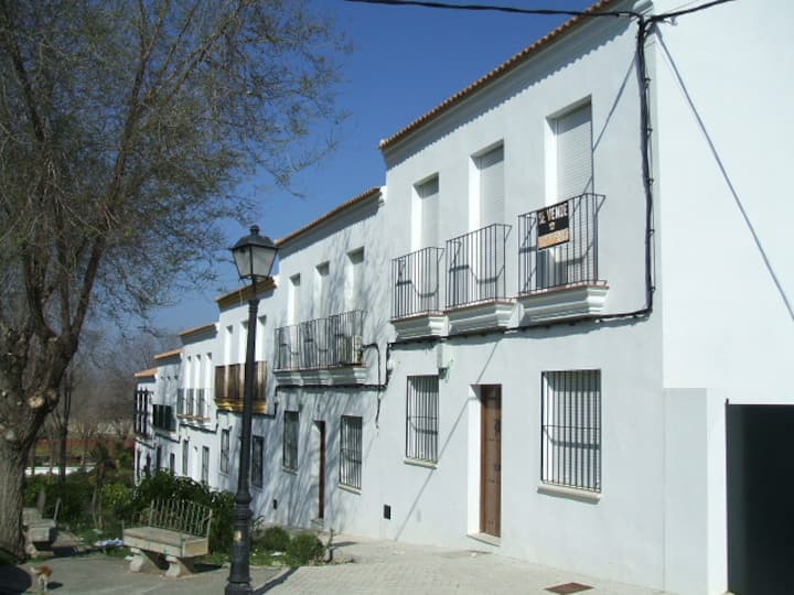 Casa De Invitados En Castilblanco De Los Arroyos - Cantillana