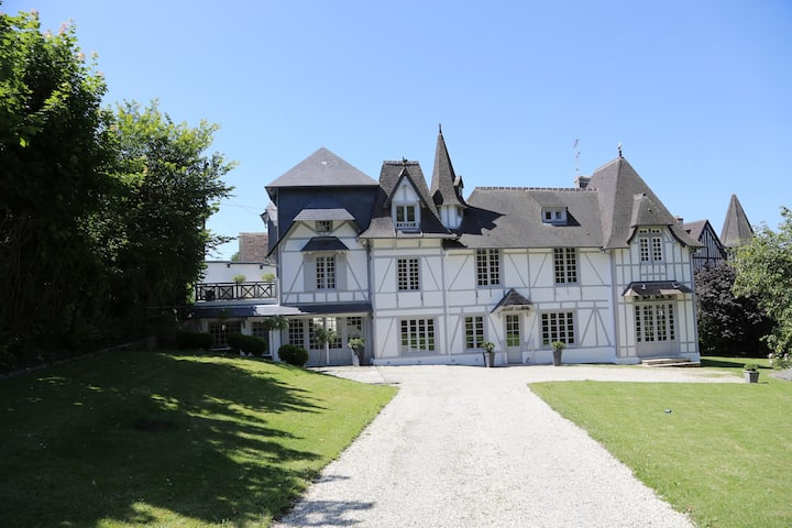 Manoir De L'ermitage, Trouville , 5mn De La Plage - Deauville