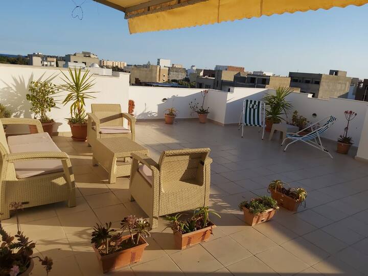 Modern, Chic Appartment With Sea Views - Nabeul