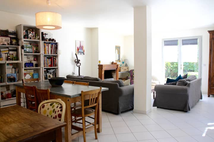 2 Chambres à Bourges, Proche Des Marais Et Du Cfd - Bourges