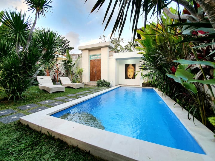 Bohemian Chic Villa 2br Walk To Central Seminyak - Kuta
