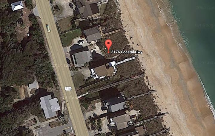 Oceanfront Home With Large Deck. - Vilano Beach, FL