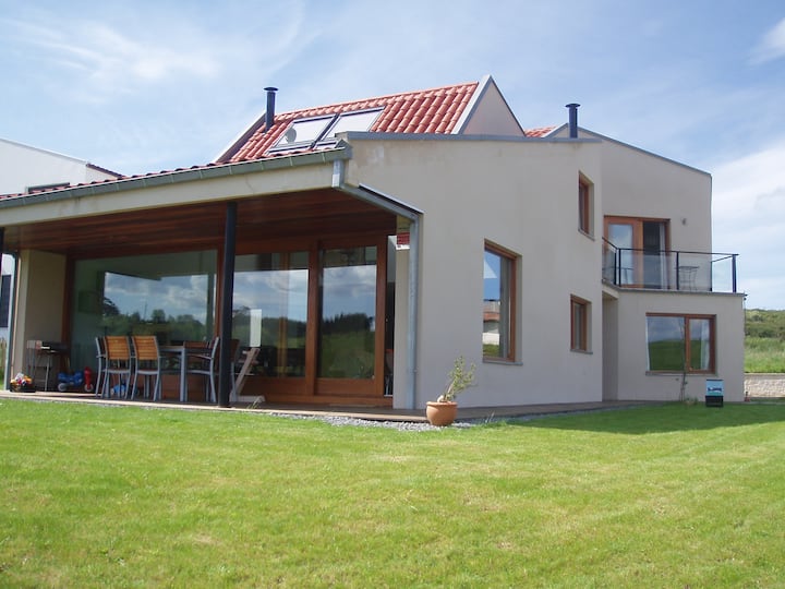 Between Mountains And Beaches - Santander