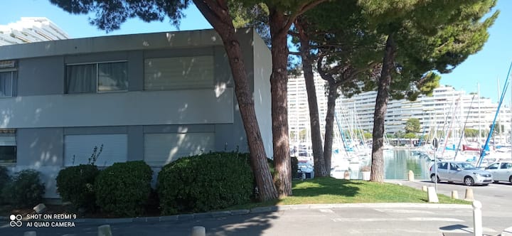 Studette Villeneuve Loubet Plage - Biot