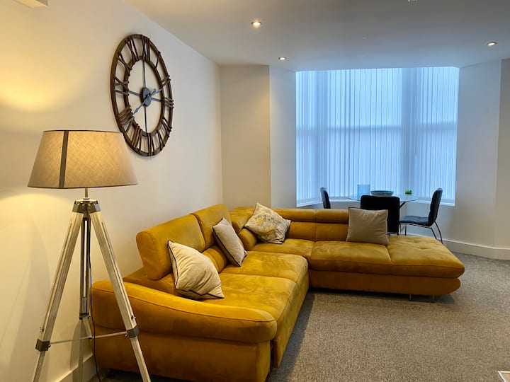 Winter Gardens Service 2 Bed Ground Floor - Blackpool