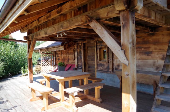 Chalet Cosy Hiver-eté Avec Piscine Privée En Eté - Bonneville