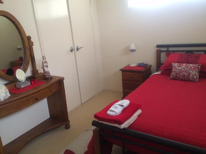 Executive Large Single Rm - Very Comfortable/clean - Perth