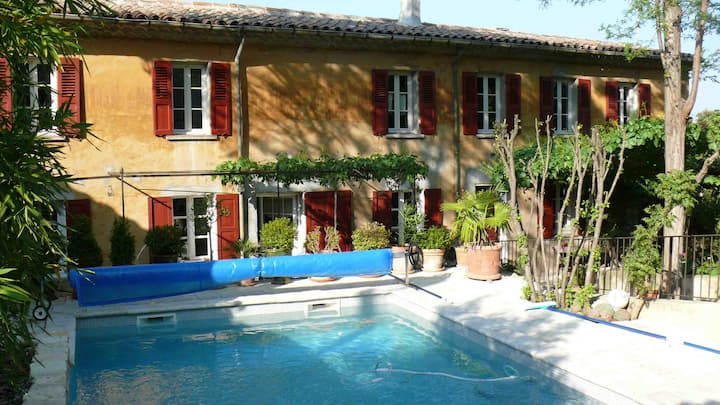 Bastide Provençale Proche Aix En Provence - Trets