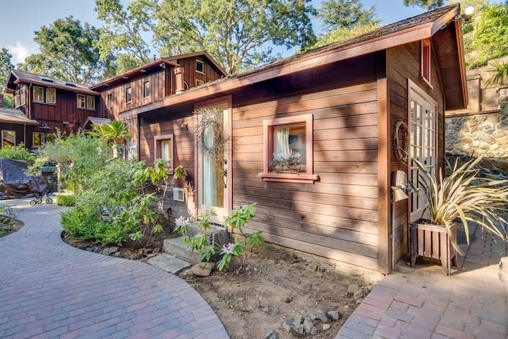 Charming Downtown Los Gatos Retreat - San Jose, CA