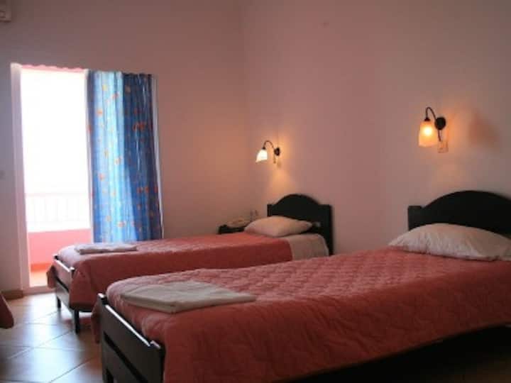 Seaview Female Shared Room Near Beach And Center - Corfou