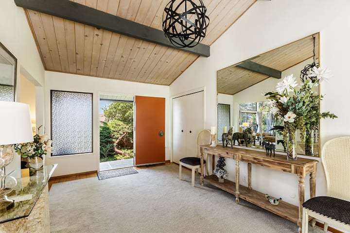 4 Bedroom Single Story W/ Deck - Sausalito