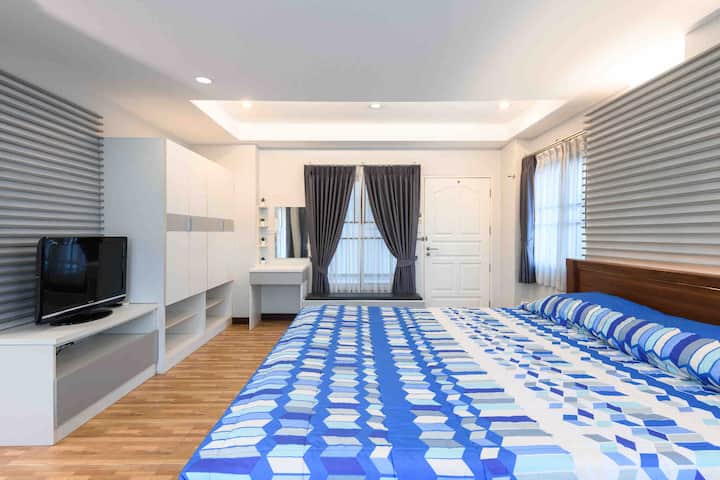 Mountain View Studio With Kitchen + Rooftop Pool - Chiang Mai