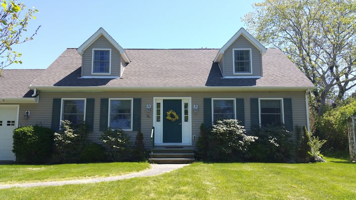 Rini's Place - Close To Newport & Beaches - Newport, RI