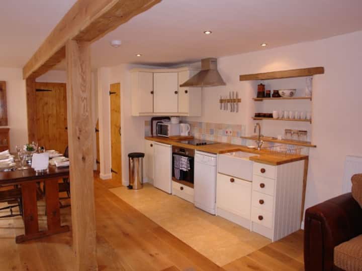 Smart Luxury Barn Conversion In Ideal Location - Crediton