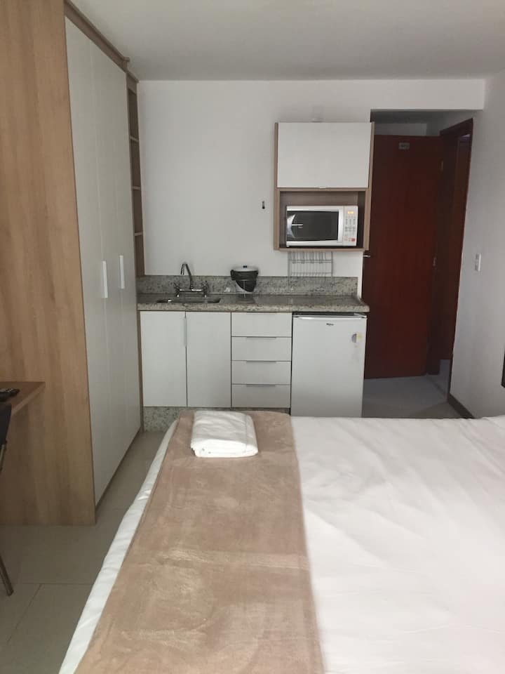 Suíte Cama Queen Na Praia Em Macaé - Macaé