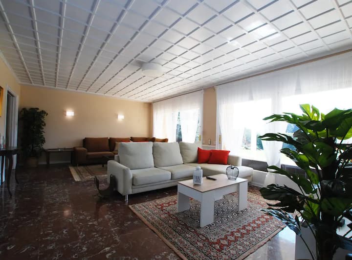 Espectacular Casa Con Piscina Y Pádel - Cardedeu
