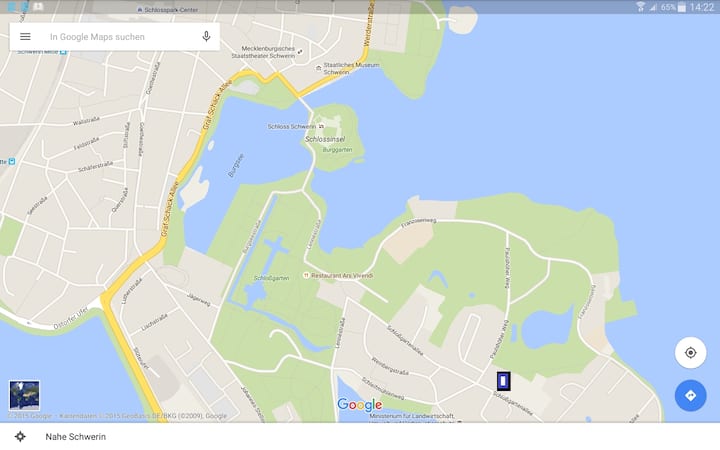 Schloßgartenallee, Umgeben Von Villen Und Natur - Schwerin