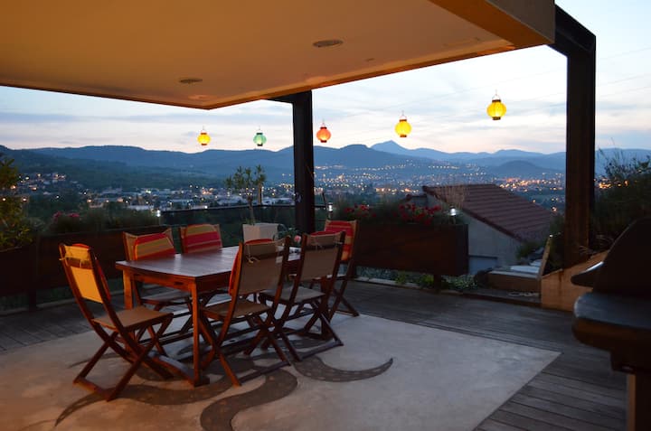 Maison  Avec Belle Piscine Superbe Vue Panoramique - Lac d'Aydat