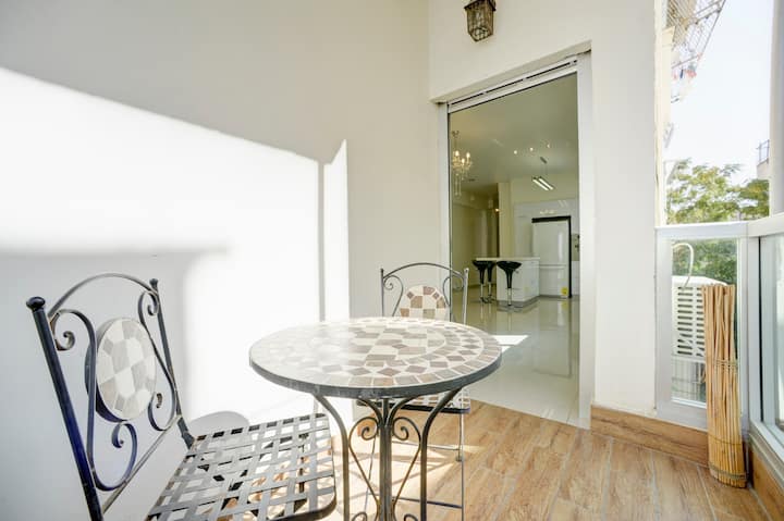 A White Pearl In The Midst Of Tlv - Tel Aviv-Yafo