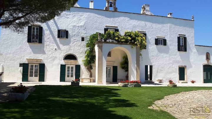 Antica Masseria Con Piscina Nella Valle D'itria - Cisternino