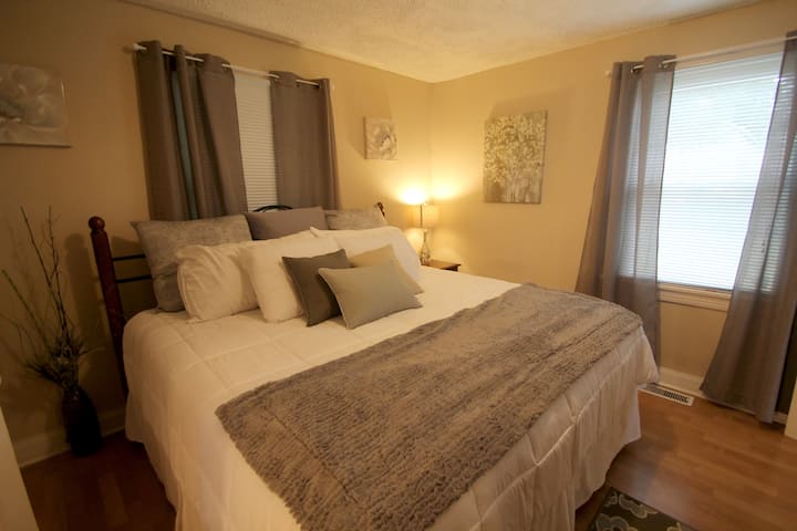 Cute And Comfy House In East Nashville! - Nashville