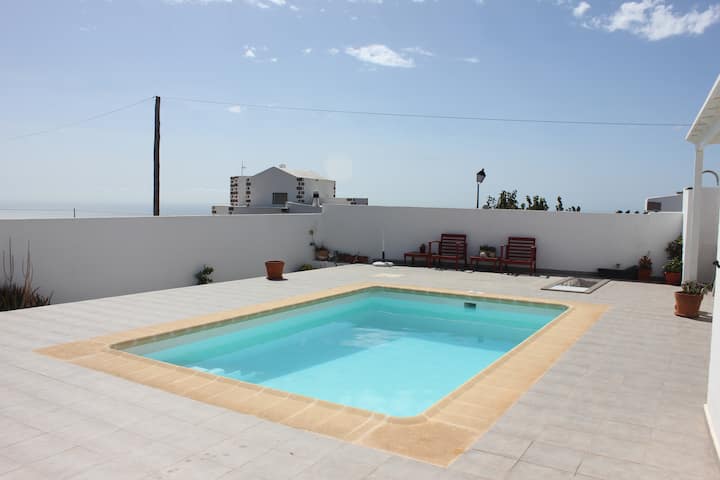 Cozy Apart. With Pool And Sea Views - Parque Nacional de Timanfaya