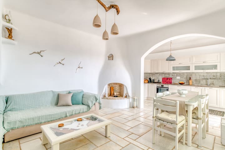 Hillside Home
{Sea & Sunset} - Paros