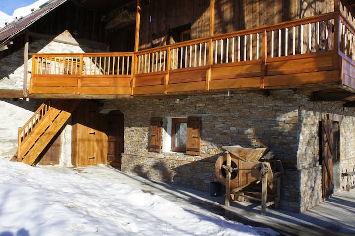 Appartement Dans Chalet Traditionnel Chaleureux - Saint-Jean-d'Arves