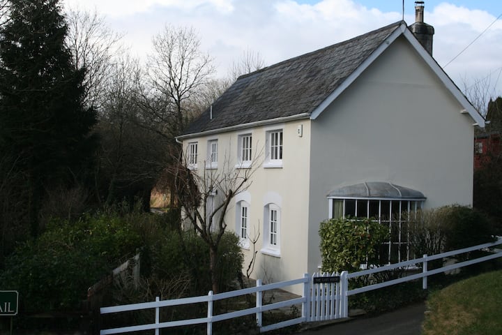 Detached Country Cottage Near The Camel Trail - Bodmin