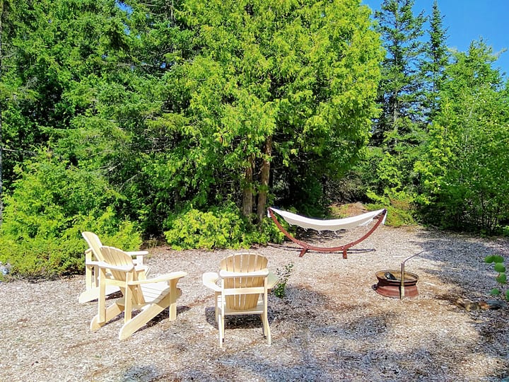 Buddha Bing Forest Cabin #3 Unique Experience - Tobermory
