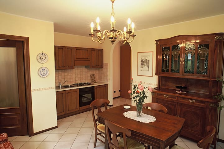 Langhe & Roero Gardenhouse [2-roomed Ap] + Parking - Alba